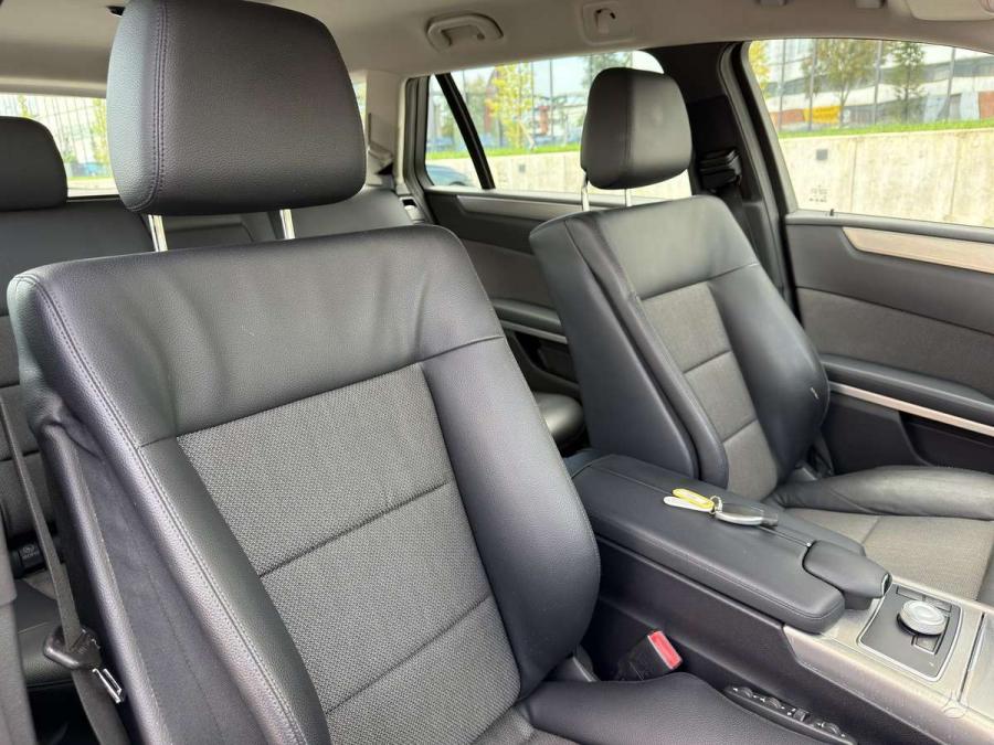 Blue Mercedes-Benz e-250 2011 in Panevezys, with an engine capacity of 1.80 L and mileage of 275 thousand km for 4700 €, photo 34 on AUTOMOTO.COM.LV