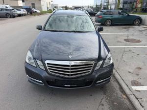 Синий Мерседес E 250 2011 в Паневежис, объемом двигателя 2.14 л и пробегом 275 тыс. км за 4700 €, фото 5 на AUTOMOTO.COM.LV