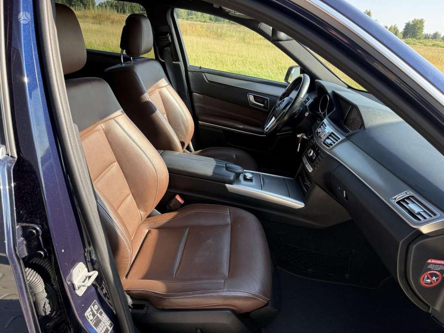 Blue Mercedes-Benz e-250 2015 in Siauliai, with an engine capacity of 2.14 L and mileage of 330 thousand km for 8700 €, photo 10 on AUTOMOTO.COM.LV