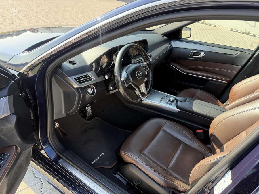 Blue Mercedes-Benz e-250 2015 in Siauliai, with an engine capacity of 2.14 L and mileage of 330 thousand km for 8700 €, photo 12 on AUTOMOTO.COM.LV