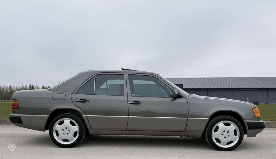 Brūns Mercedes-Benz e-250 1991 Raseiniai, ar dzinēja tilpumu 2.50 L un nobraukumu 239 tūkst. km par 8300 €, foto 15 vietnē AUTOMOTO.COM.LV