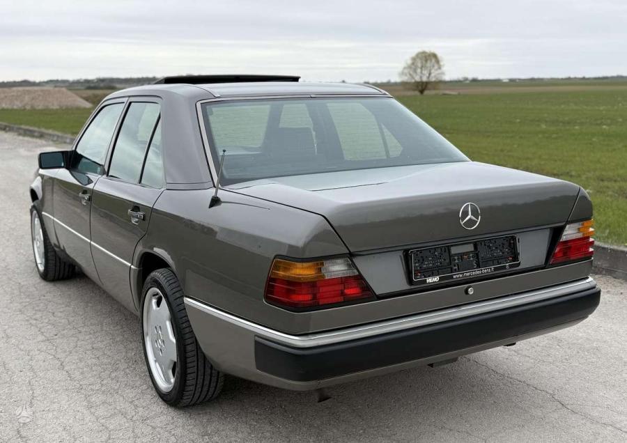 Brūns Mercedes-Benz e-250 1991 Raseiniai, ar dzinēja tilpumu 2.50 L un nobraukumu 239 tūkst. km par 8300 €, foto 20 vietnē AUTOMOTO.COM.LV