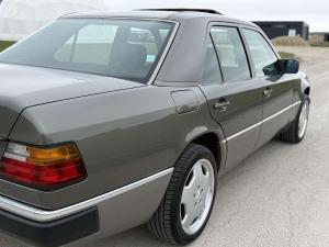 Brūns Mercedes-Benz e-250 1991 Raseiniai, ar dzinēja tilpumu 2.50 L un nobraukumu 239 tūkst. km par 8300 €, foto 24 vietnē AUTOMOTO.COM.LV