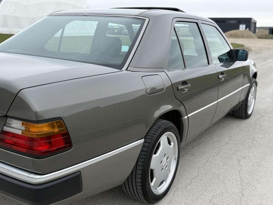 Brūns Mercedes-Benz e-250 1991 Raseiniai, ar dzinēja tilpumu 2.50 L un nobraukumu 239 tūkst. km par 8300 €, foto 24 vietnē AUTOMOTO.COM.LV