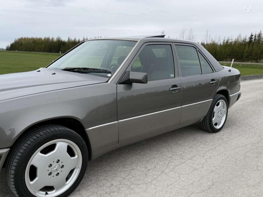 Brūns Mercedes-Benz e-250 1991 Raseiniai, ar dzinēja tilpumu 2.50 L un nobraukumu 239 tūkst. km par 8300 €, foto 26 vietnē AUTOMOTO.COM.LV