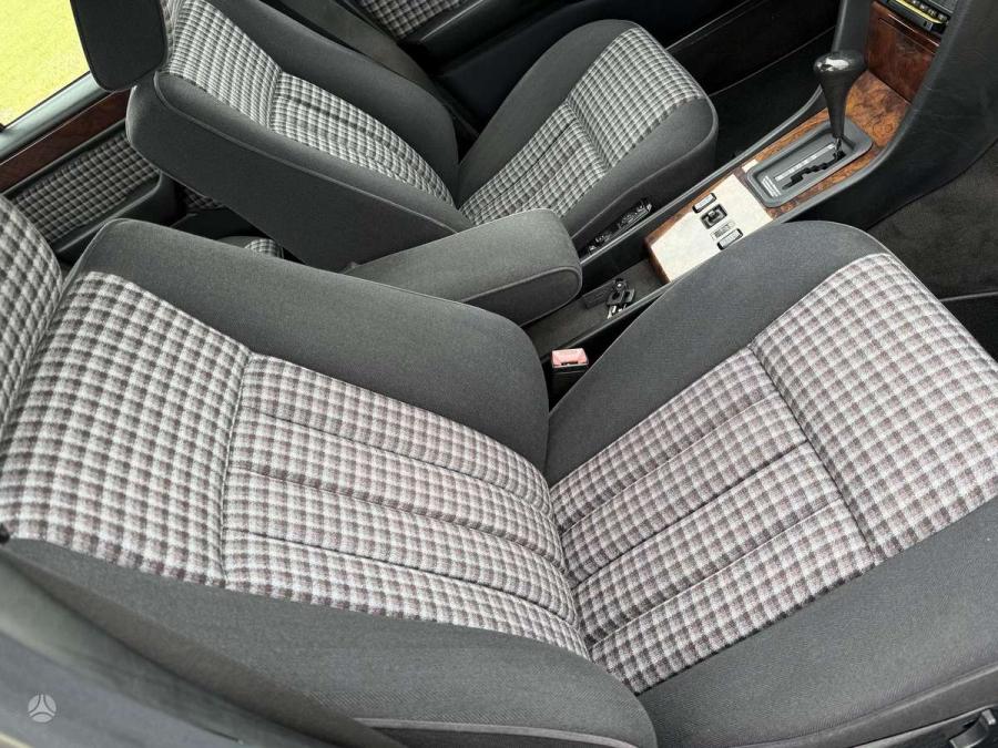Brūns Mercedes-Benz e-250 1991 Raseiniai, ar dzinēja tilpumu 2.50 L un nobraukumu 239 tūkst. km par 8300 €, foto 39 vietnē AUTOMOTO.COM.LV