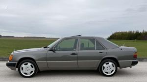 Brown Mercedes-Benz e-250 1991 in Raseiniai, with an engine capacity of 2.50 L and mileage of 239 thousand km for 8300 €, photo 47 on AUTOMOTO.COM.LV