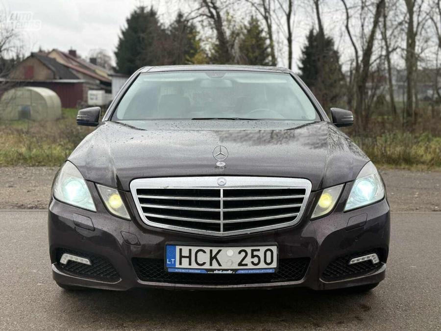 Brūns Mercedes-Benz e-250 2009 Šilutė, ar dzinēja tilpumu 2.10 L un nobraukumu 400 tūkst. km par 5300 €, foto 3 vietnē AUTOMOTO.COM.LV