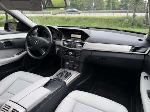Brown Mercedes-Benz e-250 2009 in Vilnius, with an engine capacity of 2.14 L and mileage of 410 thousand km for 5700 €, photo 11 on AUTOMOTO.COM.LV