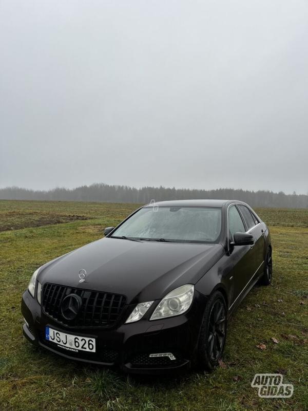 Brown Mercedes-Benz e-250 2010 in Vilnius, with an engine capacity of 2.10 L and mileage of 360 thousand km for 5500 €, photo 4 on AUTOMOTO.COM.LV