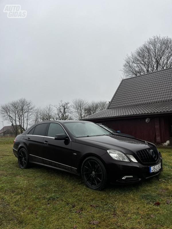 Brown Mercedes-Benz e-250 2010 in Vilnius, with an engine capacity of 2.10 L and mileage of 360 thousand km for 5500 €, photo 6 on AUTOMOTO.COM.LV