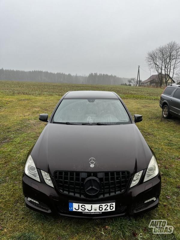 Brown Mercedes-Benz e-250 2010 in Vilnius, with an engine capacity of 2.10 L and mileage of 360 thousand km for 5500 €, photo 7 on AUTOMOTO.COM.LV