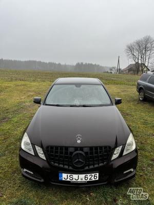 Brown Mercedes-Benz e-250 2010 in Vilnius, with an engine capacity of 2.10 L and mileage of 360 thousand km for 5500 €, photo 7 on AUTOMOTO.COM.LV