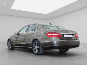 Brūns Mercedes-Benz e-250 2010 Kauņa, ar dzinēja tilpumu 2.20 L un nobraukumu 298 tūkst. km par 7990 €, foto 5 vietnē AUTOMOTO.COM.LV