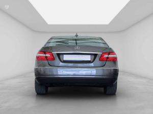 Brūns Mercedes-Benz e-250 2010 Kauņa, ar dzinēja tilpumu 2.20 L un nobraukumu 298 tūkst. km par 7990 €, foto 6 vietnē AUTOMOTO.COM.LV