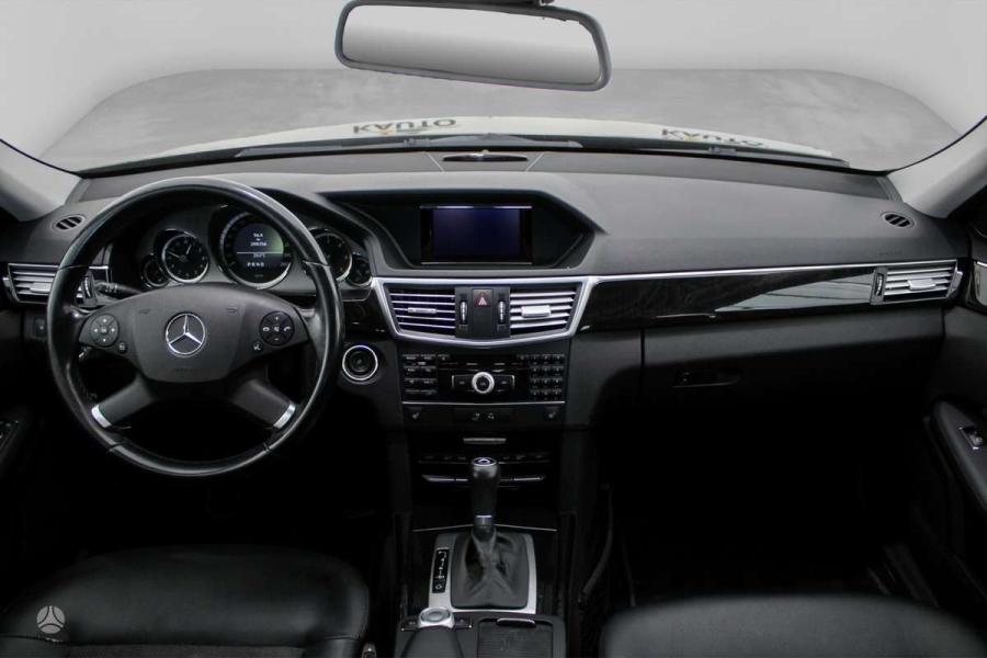 Brūns Mercedes-Benz e-250 2010 Kauņa, ar dzinēja tilpumu 2.20 L un nobraukumu 298 tūkst. km par 7990 €, foto 13 vietnē AUTOMOTO.COM.LV