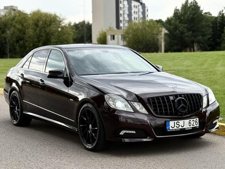Brūns Mercedes-Benz e-250 2010 Kauņa, ar dzinēja tilpumu 2.10 L un nobraukumu 345 tūkst. km par 7000 €, foto 4 vietnē AUTOMOTO.COM.LV