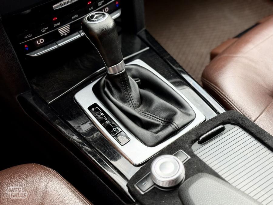 Brūns Mercedes-Benz e-250 2010 Kauņa, ar dzinēja tilpumu 2.10 L un nobraukumu 345 tūkst. km par 7000 €, foto 24 vietnē AUTOMOTO.COM.LV