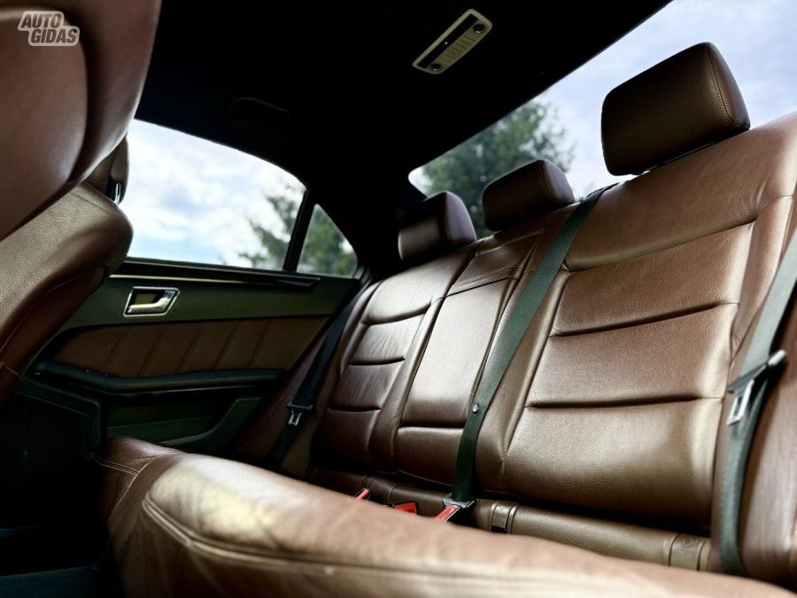 Brūns Mercedes-Benz e-250 2010 Kauņa, ar dzinēja tilpumu 2.10 L un nobraukumu 345 tūkst. km par 7000 €, foto 30 vietnē AUTOMOTO.COM.LV