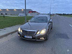 Brūns Mercedes-Benz e-250 2010 Panevēža, ar dzinēja tilpumu 2.14 L un nobraukumu 503 tūkst. km par 5500 €, foto  vietnē AUTOMOTO.COM.LV