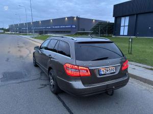 Коричневый Мерседес E 250 2010 в Паневежис, объемом двигателя 2.14 л и пробегом 503 тыс. км за 5500 €, фото 4 на AUTOMOTO.COM.LV