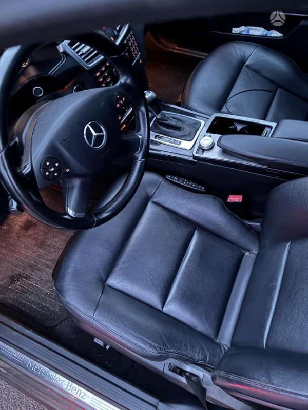 Brown Mercedes-Benz e-250 2010 in Panevezys, with an engine capacity of 2.14 L and mileage of 503 thousand km for 5500 €, photo 8 on AUTOMOTO.COM.LV
