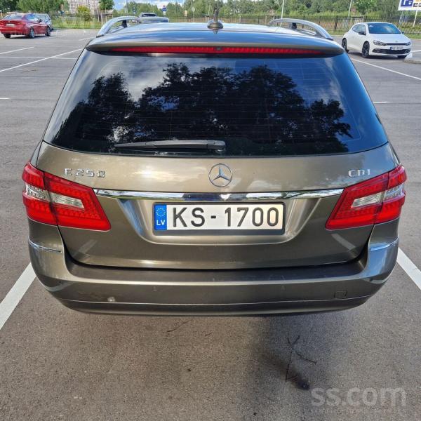 Коричневый Мерседес E 250 2011 в Рига, объемом двигателя 2.10 л и пробегом 0 тыс. км за 6800 €, фото 6 на AUTOMOTO.COM.LV