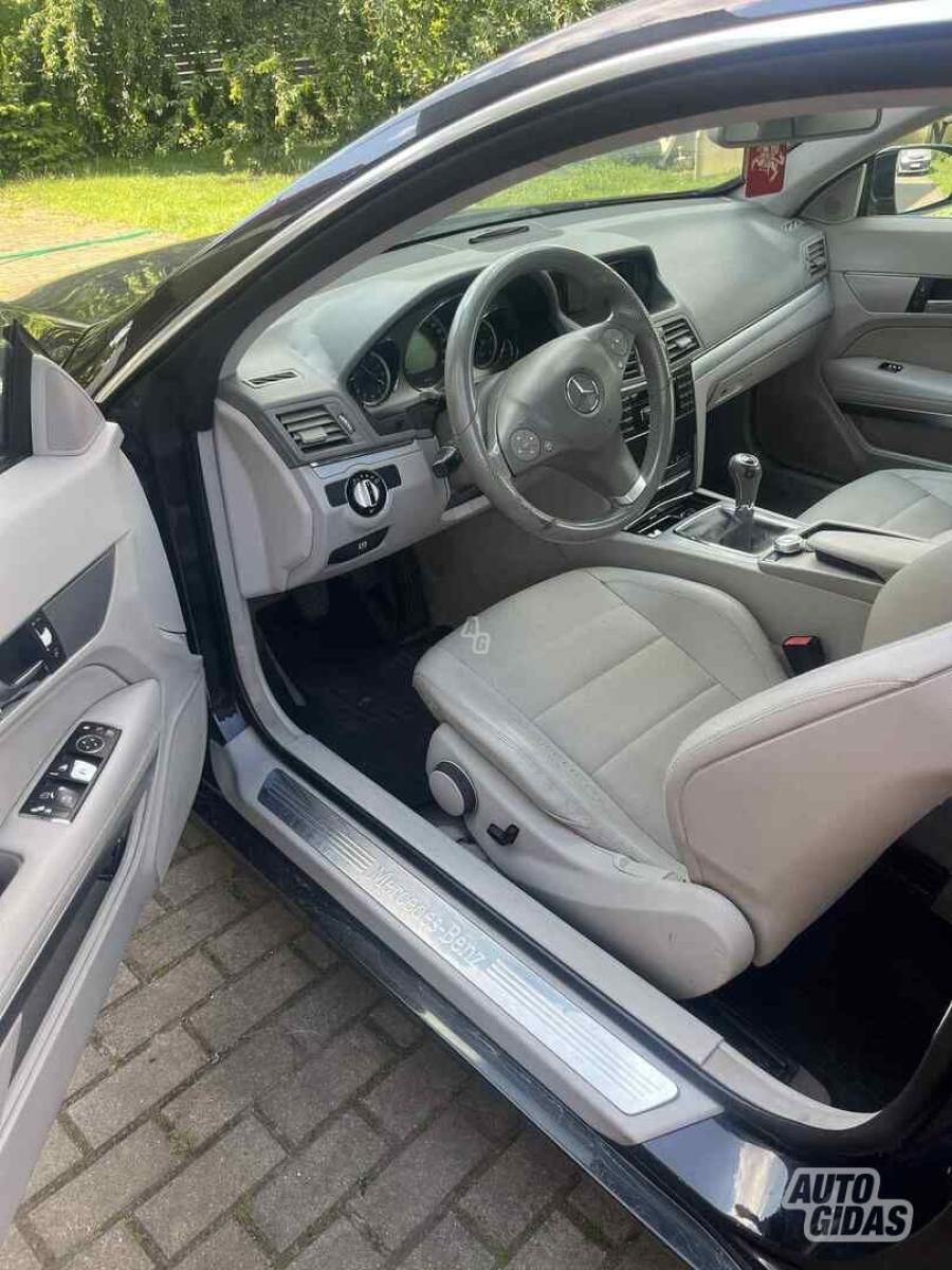 Mercedes-Benz e-250 2010 in Kaunas, with an engine capacity of 6.00 L and mileage of 330 thousand km for 5000 €, photo 12 on AUTOMOTO.COM.LV
