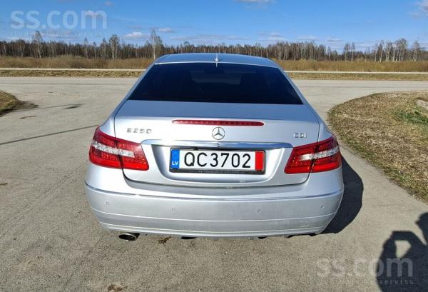 Mercedes-Benz e-250 2010 in Preili, with an engine capacity of 2.20 L and mileage of 288 thousand km for 5600 €, photo 5 on AUTOMOTO.COM.LV