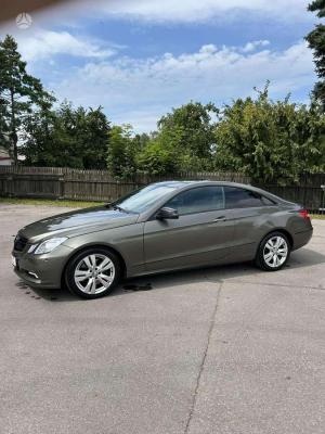 Zaļš Mercedes-Benz e-250 2011 Kauņa, ar dzinēja tilpumu 2.14 L un nobraukumu 289 tūkst. km par 7200 €, foto 6 vietnē AUTOMOTO.COM.LV