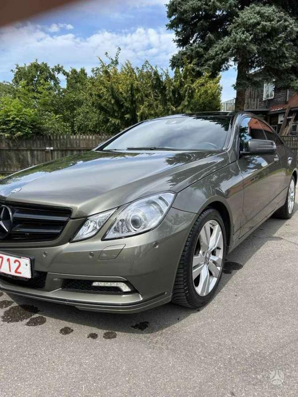 Zaļš Mercedes-Benz e-250 2011 Kauņa, ar dzinēja tilpumu 2.14 L un nobraukumu 289 tūkst. km par 7200 €, foto 9 vietnē AUTOMOTO.COM.LV