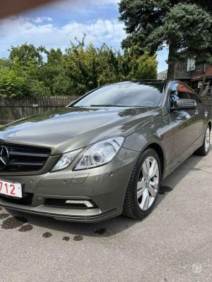 Zaļš Mercedes-Benz e-250 2011 Kauņa, ar dzinēja tilpumu 2.14 L un nobraukumu 289 tūkst. km par 7200 €, foto 10 vietnē AUTOMOTO.COM.LV