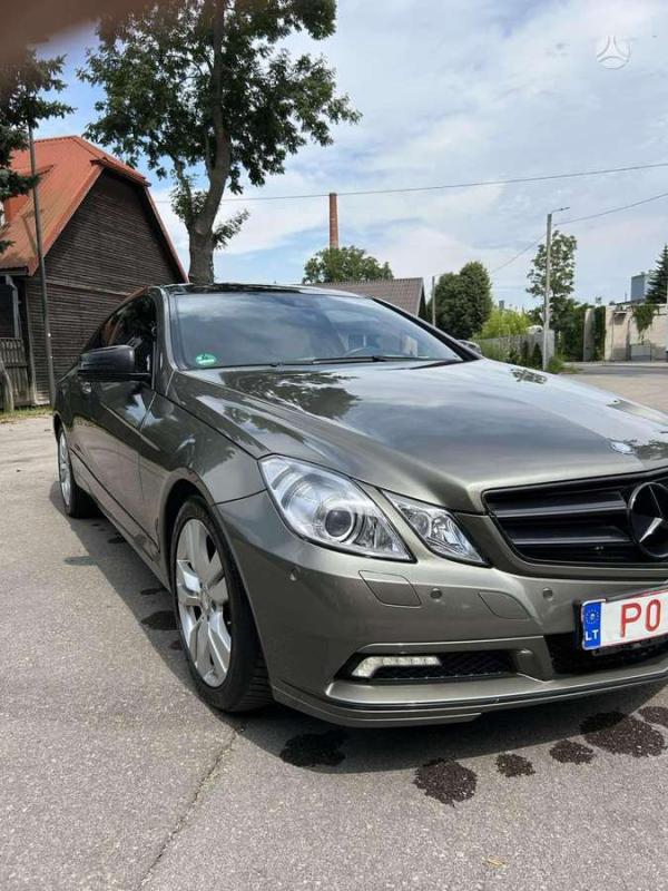 Zaļš Mercedes-Benz e-250 2011 Kauņa, ar dzinēja tilpumu 2.14 L un nobraukumu 289 tūkst. km par 7200 €, foto 10 vietnē AUTOMOTO.COM.LV