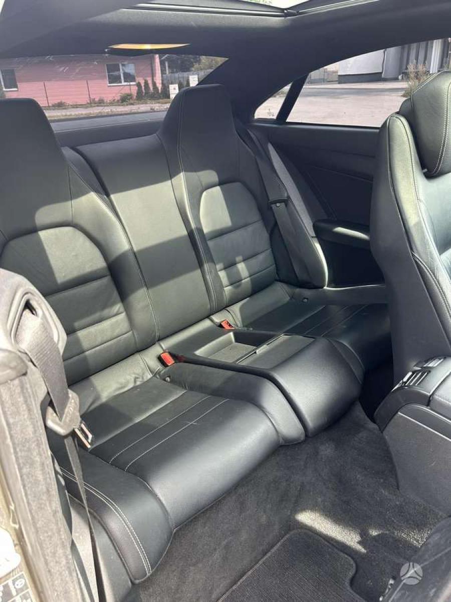 Zaļš Mercedes-Benz e-250 2011 Kauņa, ar dzinēja tilpumu 2.14 L un nobraukumu 289 tūkst. km par 7200 €, foto 19 vietnē AUTOMOTO.COM.LV