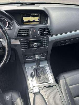 Zaļš Mercedes-Benz e-250 2011 Kauņa, ar dzinēja tilpumu 2.14 L un nobraukumu 289 tūkst. km par 7200 €, foto 20 vietnē AUTOMOTO.COM.LV