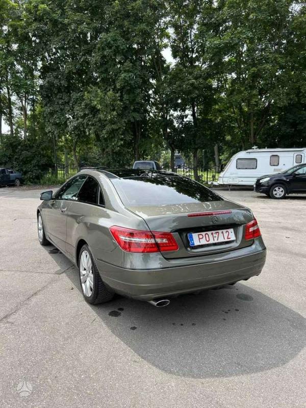 Зеленый Мерседес E 250 2011 в Мариямполе, объемом двигателя 2.14 л и пробегом 282 тыс. км за 7200 €, фото 8 на AUTOMOTO.COM.LV