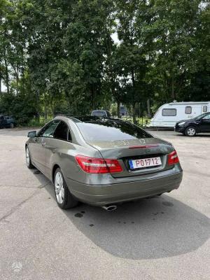Зеленый Мерседес E 250 2011 в Мариямполе, объемом двигателя 2.14 л и пробегом 282 тыс. км за 7200 €, фото 9 на AUTOMOTO.COM.LV