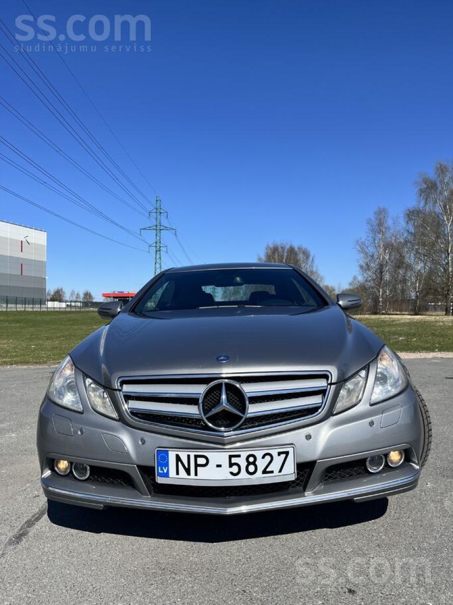 Pelēks Mercedes-Benz e-250 2009 Rīga, ar dzinēja tilpumu 2.20 L un nobraukumu 296 tūkst. km par 6400 €, foto 4 vietnē AUTOMOTO.COM.LV