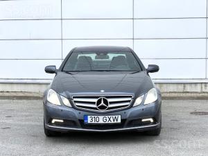 Pelēks Mercedes-Benz e-250 2010 Tallina, ar dzinēja tilpumu 2.50 L un nobraukumu 258 tūkst. km par 8950 €, foto 6 vietnē AUTOMOTO.COM.LV