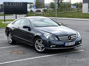 Pelēks Mercedes-Benz e-250 2010 Tallina, ar dzinēja tilpumu 2.50 L un nobraukumu 259 tūkst. km par 8999 €, foto 3 vietnē AUTOMOTO.COM.LV