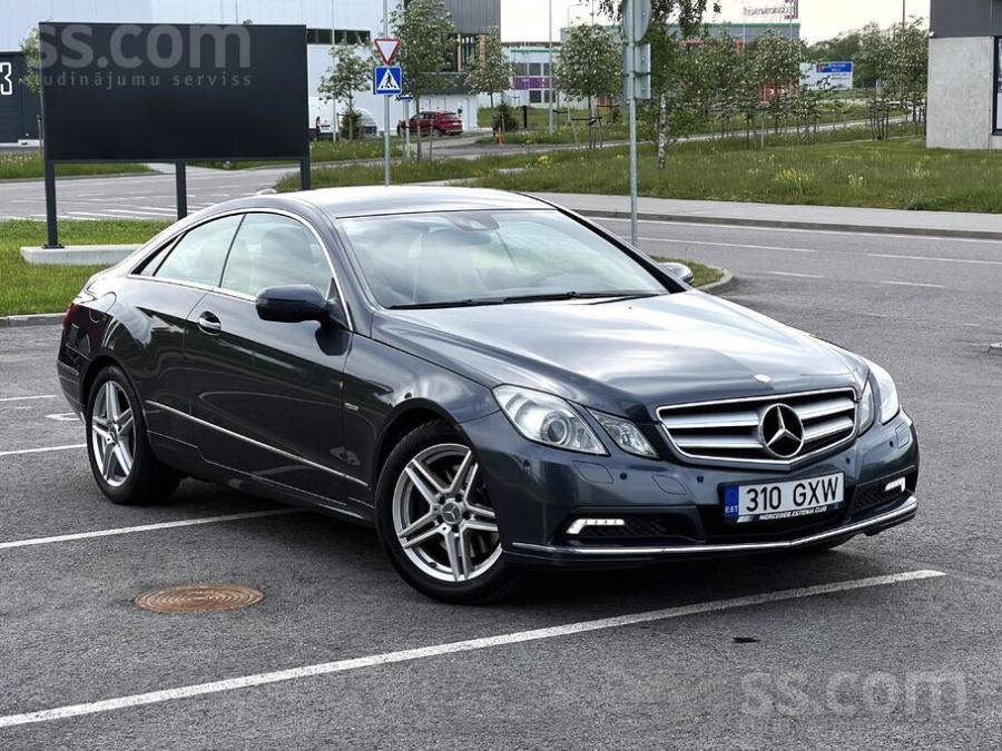 Pelēks Mercedes-Benz e-250 2010 Tallina, ar dzinēja tilpumu 2.50 L un nobraukumu 259 tūkst. km par 8999 €, foto 3 vietnē AUTOMOTO.COM.LV