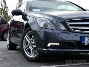 Pelēks Mercedes-Benz e-250 2010 Tallina, ar dzinēja tilpumu 2.50 L un nobraukumu 259 tūkst. km par 8999 €, foto 4 vietnē AUTOMOTO.COM.LV