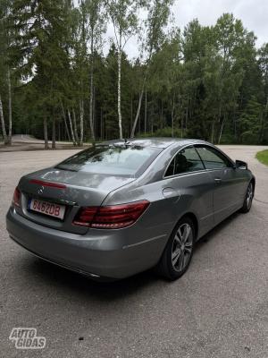 Серый Мерседес E 250 2013 в Алитус, объемом двигателя 2.10 л и пробегом 250 тыс. км за 13500 €, фото 3 на AUTOMOTO.COM.LV