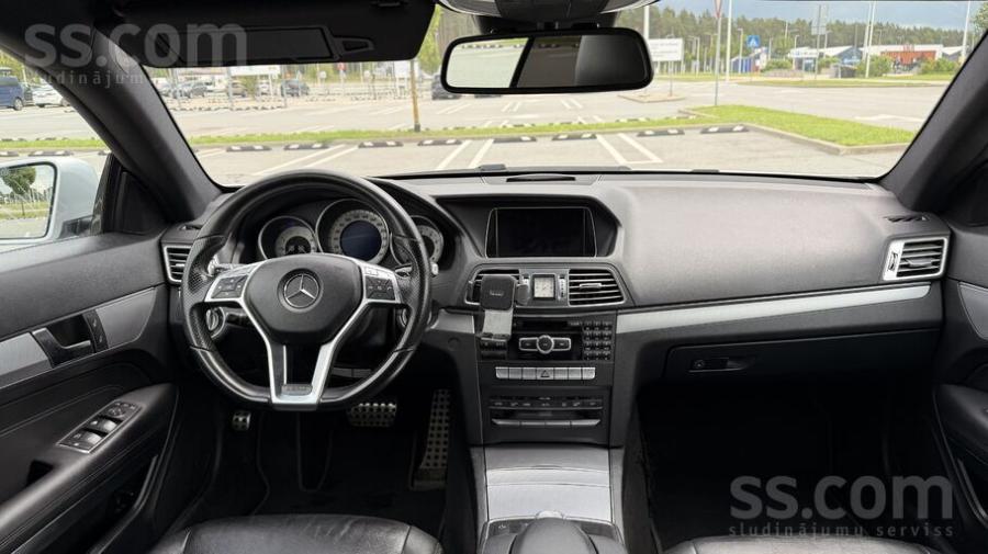 Grey Mercedes-Benz e-250 2014 in Riga, with an engine capacity of 2.00 L and mileage of 161 thousand km for 13000 €, photo 13 on AUTOMOTO.COM.LV