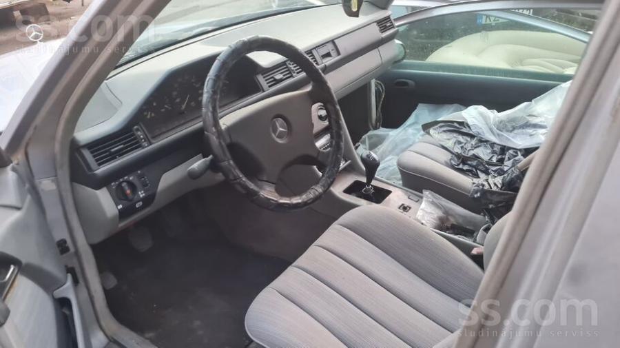 Серый Мерседес E 250 1987 в Екабпилс, объемом двигателя 2.50 л и пробегом 473 тыс. км за 1200 €, фото 8 на AUTOMOTO.COM.LV