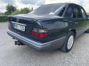 Grey Mercedes-Benz e-250 1995 in Riga, with an engine capacity of 2.50 L and mileage of 342 thousand km for 2500 €, photo 14 on AUTOMOTO.COM.LV