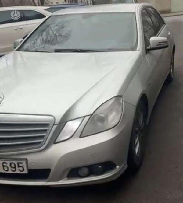 Grey Mercedes-Benz e-250 2009 in Vilnius, with an engine capacity of 2.14 L and mileage of 500 thousand km for 4999 €, photo 2 on AUTOMOTO.COM.LV