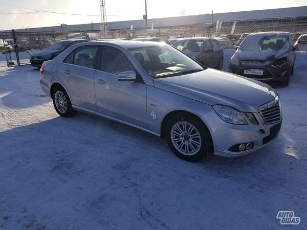 Pelēks Mercedes-Benz e-250 2009 Kauņa, ar dzinēja tilpumu 2.10 L un nobraukumu 262 tūkst. km par 4550 €, foto 3 vietnē AUTOMOTO.COM.LV