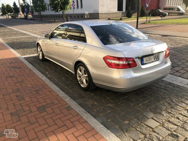 Grey Mercedes-Benz e-250 2009 in Marijampole, with an engine capacity of 2.10 L and mileage of 250 thousand km for 6550 €, photo 4 on AUTOMOTO.COM.LV