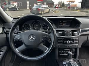 Серый Мерседес E 250 2009 в Рига, объемом двигателя 2.20 л и пробегом 301 тыс. км за 6450 €, фото 13 на AUTOMOTO.COM.LV